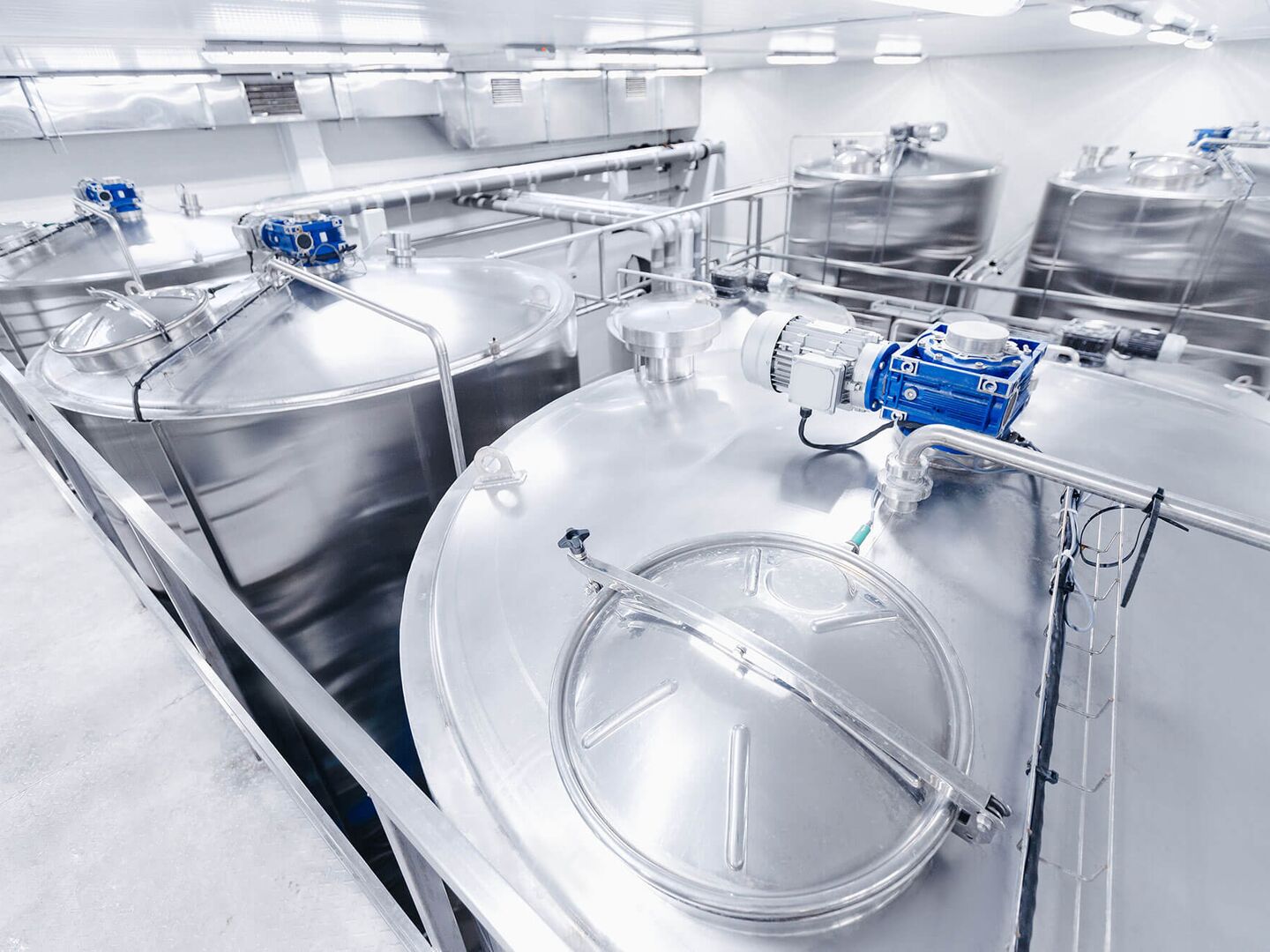 LEIFELD machine tools for metal forming